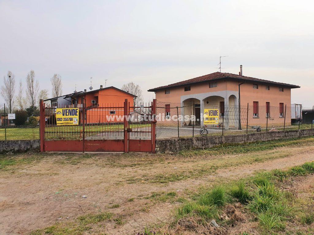 Villa Unifamiliare in vendita a Fornovo San Giovanni proposto da Studio ...