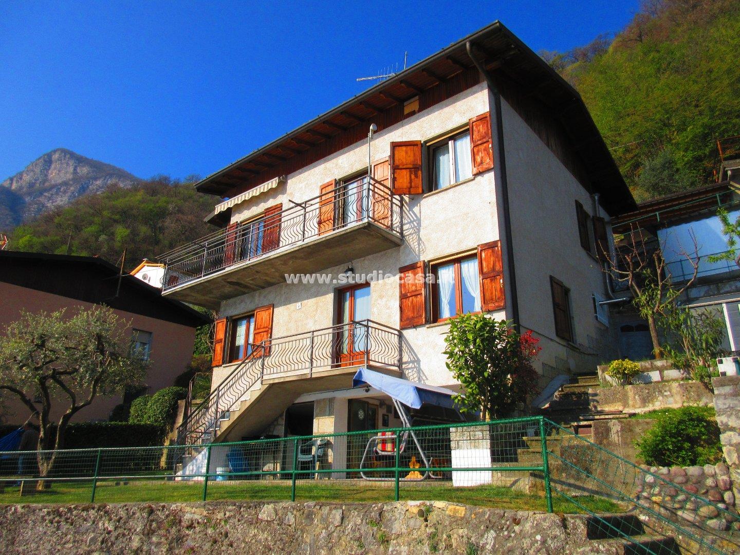 Villa Unifamiliare in vendita a Riva di Solto proposto da Studio Casa ...