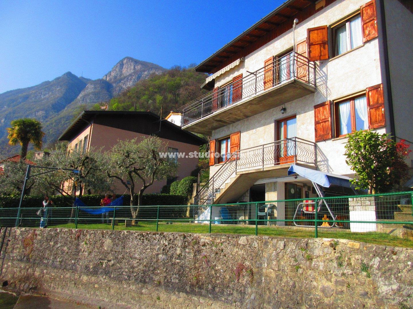 Villa Unifamiliare in vendita a Riva di Solto proposto da Studio Casa ...