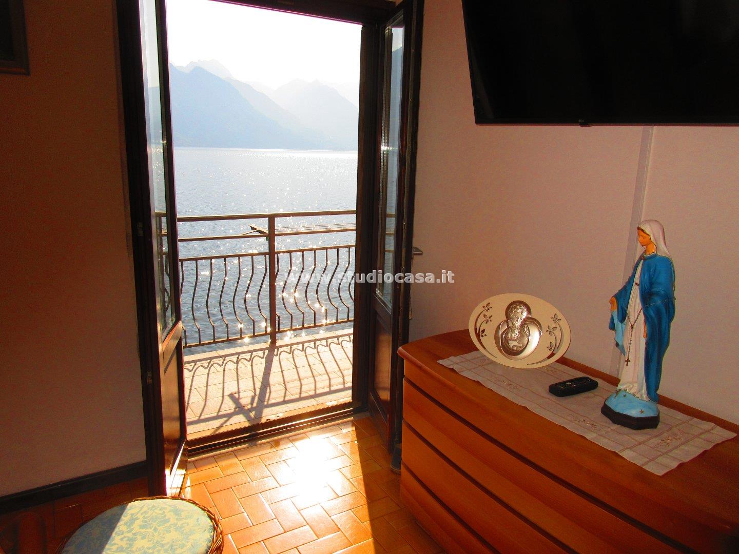 Villa Unifamiliare in vendita a Riva di Solto proposto da Studio Casa ...